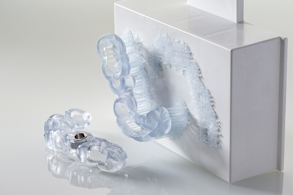 Präzise Bohrschablonen im 3D-Druck? Neue Application Note für LuxaPrint Ortho jetzt verfügbar ...